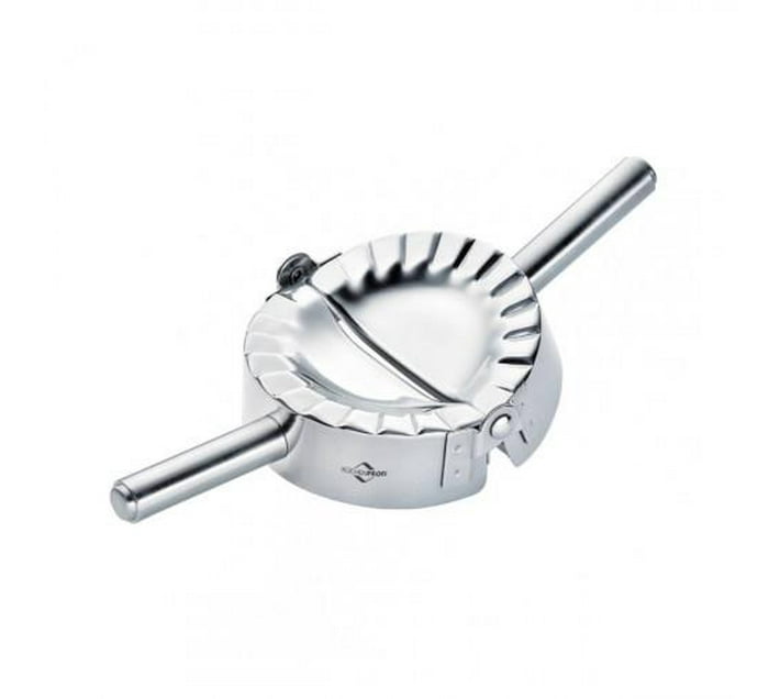 Someone’s in a Makro Kuechenprofi Ravioli Maker Mini 8cm Mood