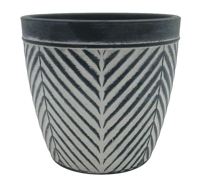 Someone’s in a Makro Ceramic Plant Pot Mood