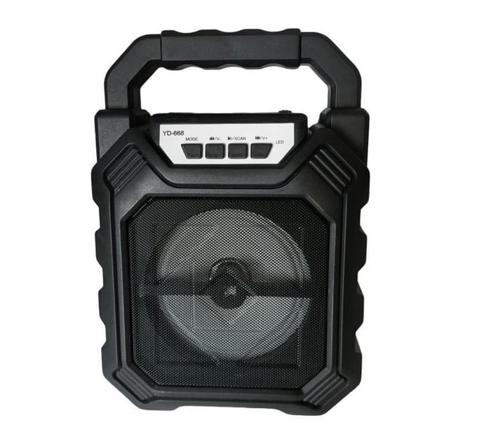 Someone’s in a Makro speakers- wireless portable speakers Mood