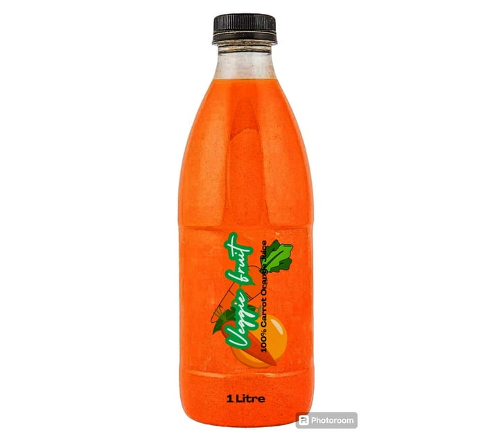 Someone’s in a Makro Carrot Juice Blend 1L Mood