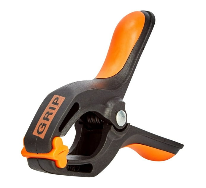 Someone’s in a Makro Grip 100 mm Spring Clamp Mood