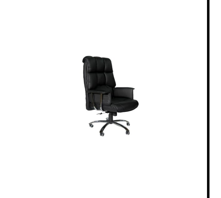 Someone’s in a Makro SMTE -Leather Office Chair -Black Mood