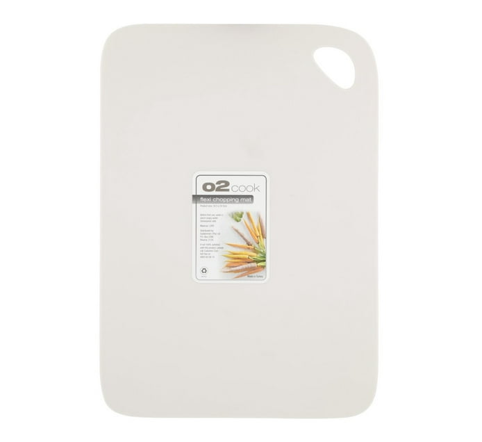 Someone’s in a Makro O2 Flexi Chopping Mat Mood