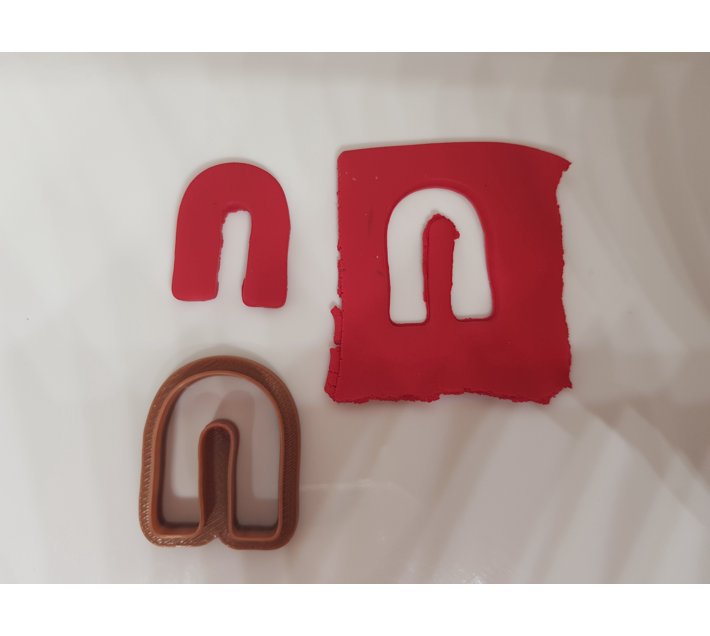 Pretty Little Things Shape 6 32mm (Brown) | Makro