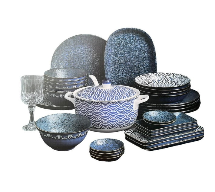 Someone’s in a Makro Home Ceramic Dinner 40pcs Set Mood