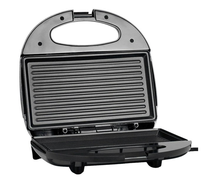 Someone’s in a Makro Sandwich Toaster Machine Mood