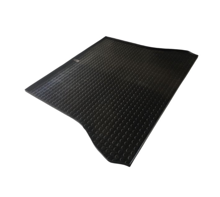 Someone’s in a Makro Mahindra Scorpio Boot Mat Raised Lip No Bumper ...