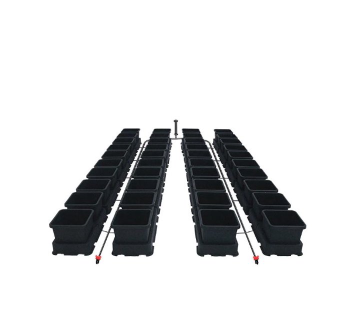 Someone’s in a Makro Autopot easy2grow 40 Pot Hydroponic System - with ...