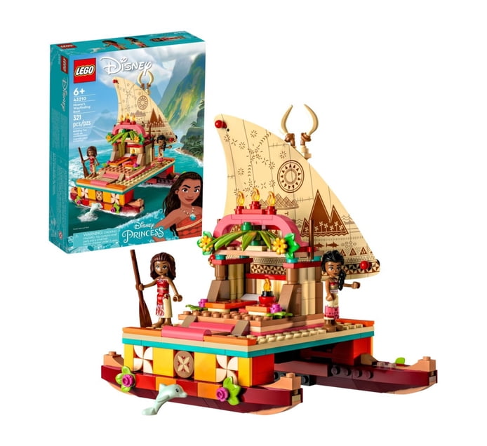 Someone’s in a Makro Lego Moana's Wayfinding Boat Mood