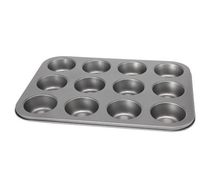 Someone’s in a Makro Cupcake Baking Tray / Pan for cake decorating Mood